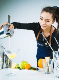 Mobile Cocktail Making Classes At Home